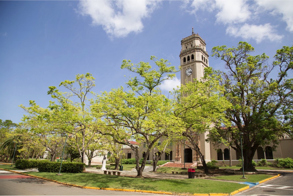 Escuela Graduada de Planificación de la UPR en Río Piedras recibe ...