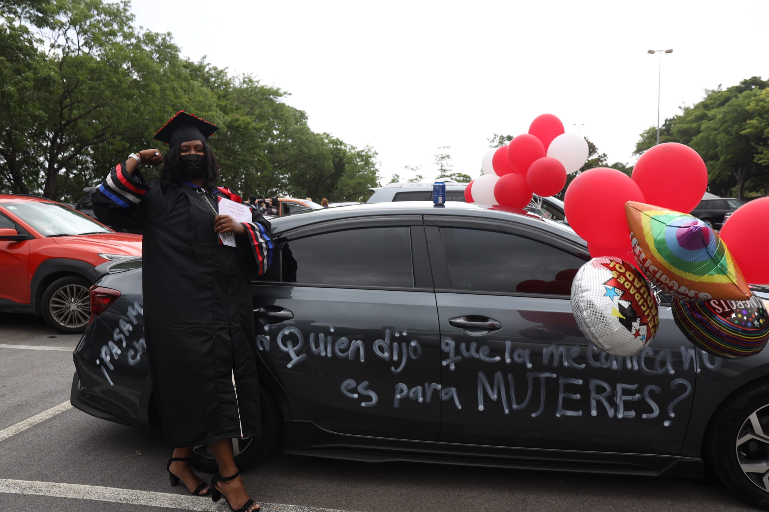 Universidad de Puerto Rico en Carolina gradúa a 1,142 profesionales en ...