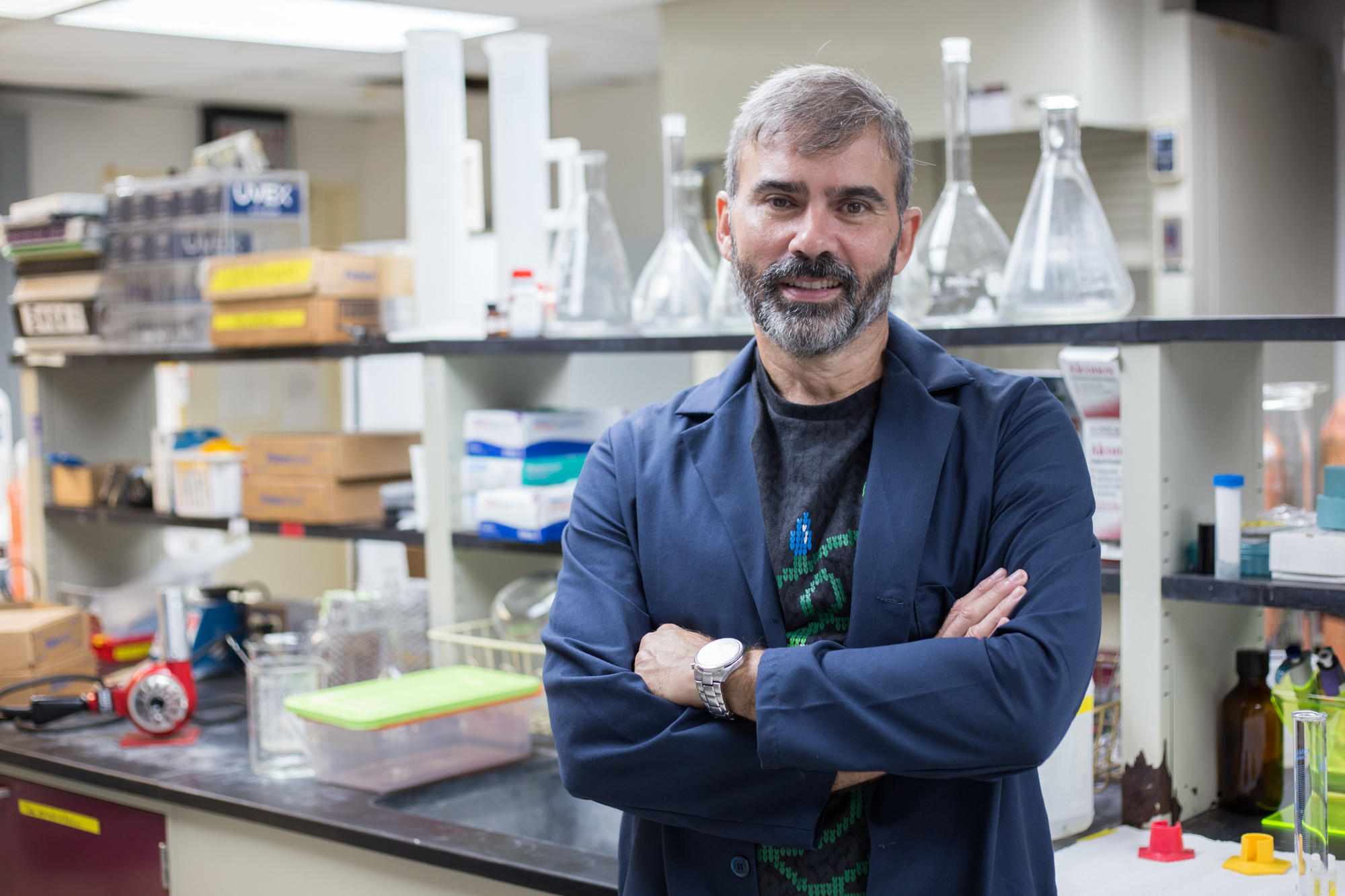 Profesor de Ciencias Naturales de UPR-Río Piedras recibe millonaria ...